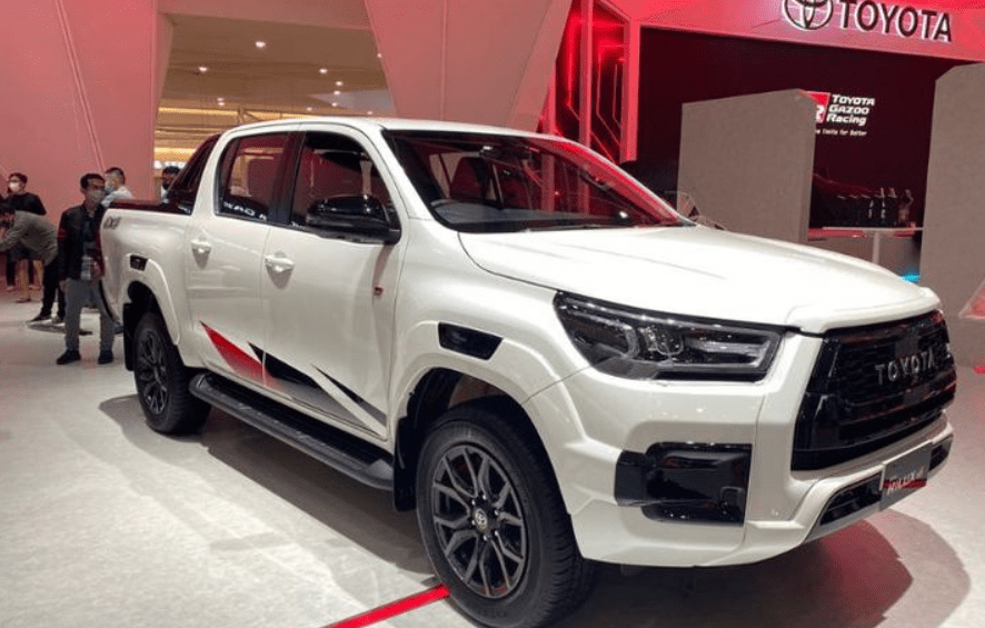 2024 Toyota Hilux Redesign & Specs | The Cars Magz